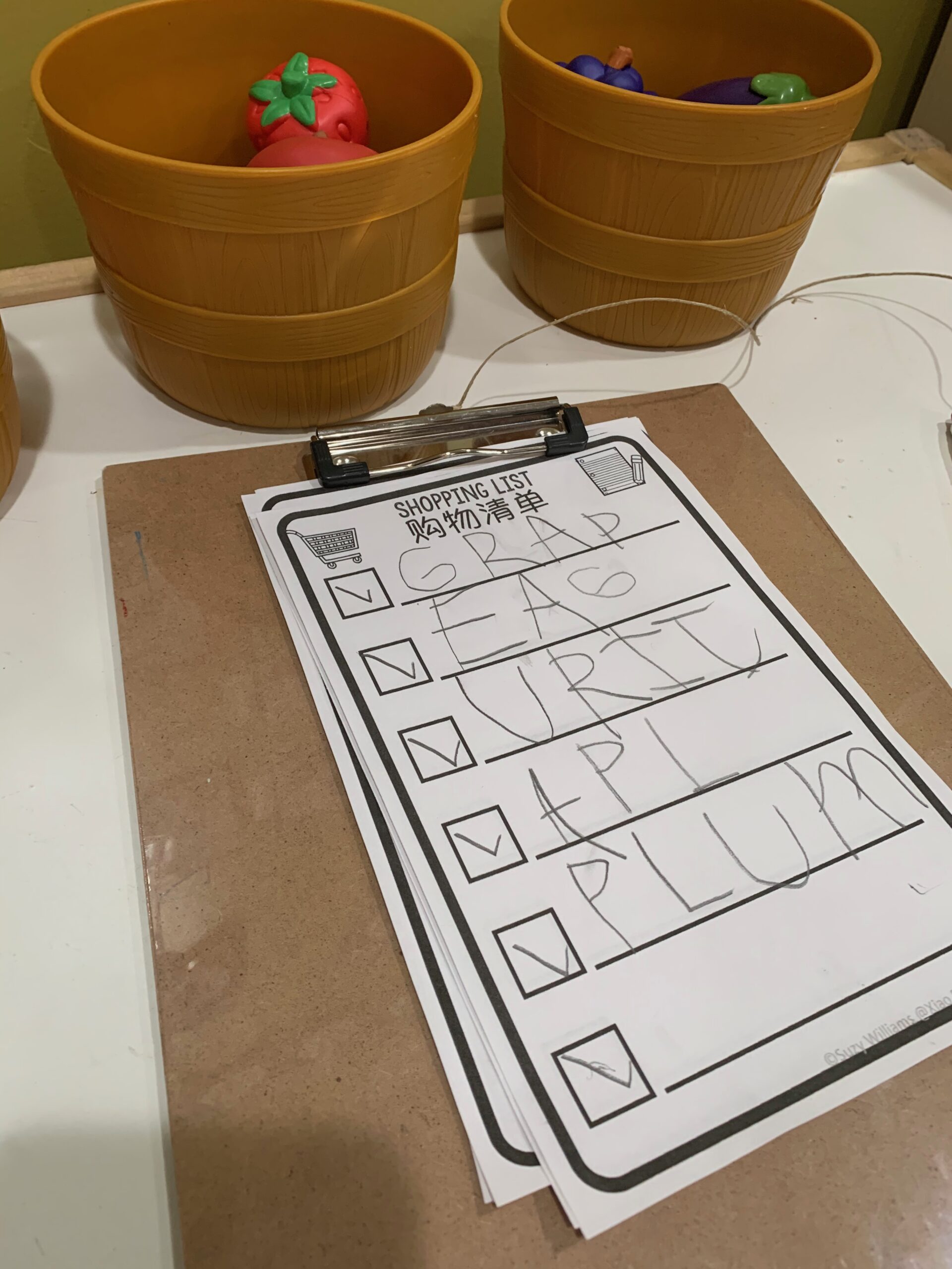 The Benefits of Pretend Play and How to Set Up a Dramatic Play Grocery ...